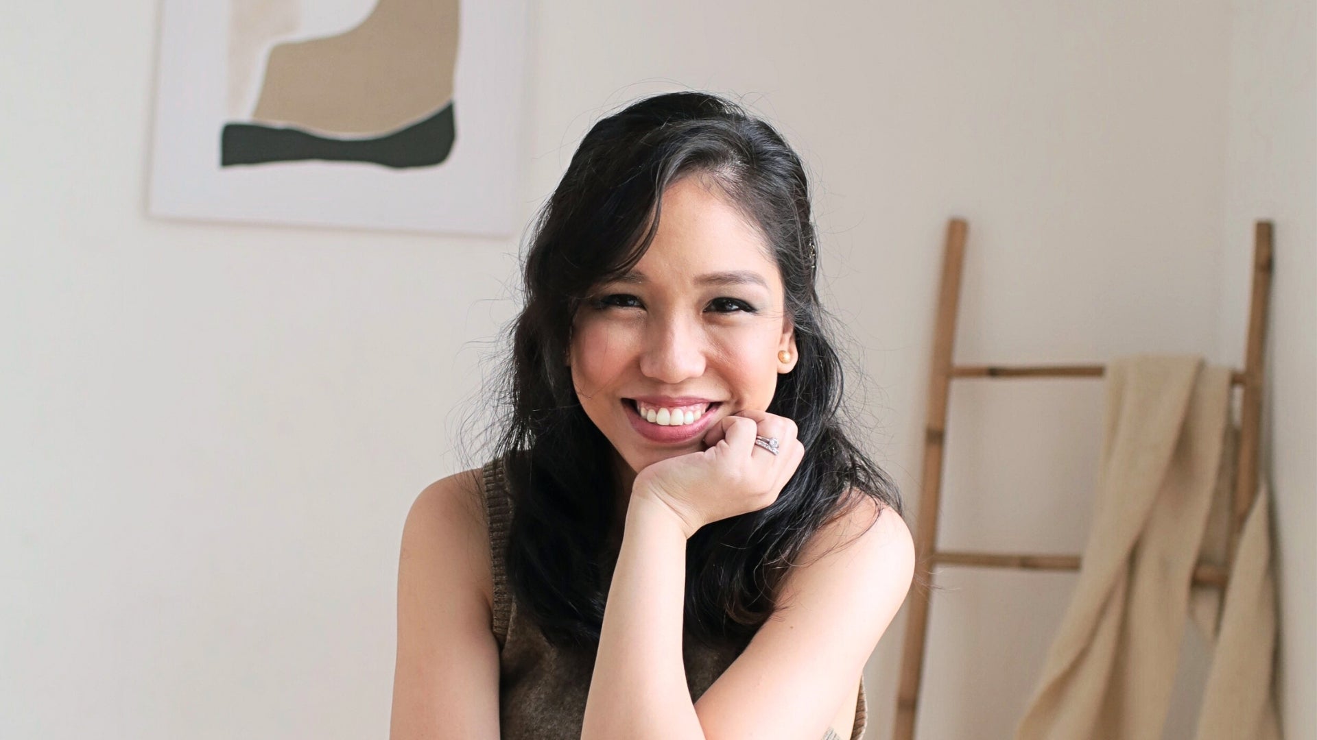 Chariza Roasa-Barcenas • Likhaan Creator